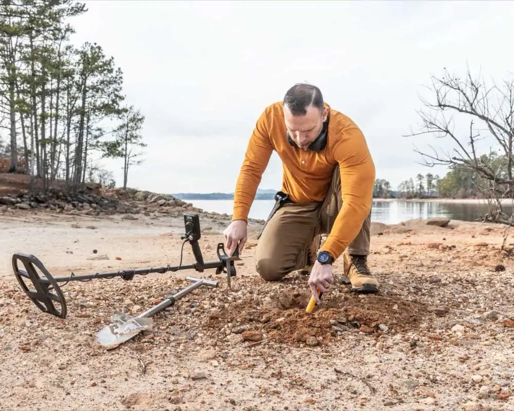 SCORE Easy to Use Metal Detector at Best Price - New 2024